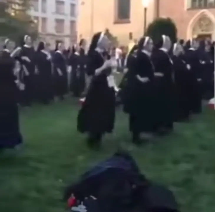bizarre - The Sisters Have Found The Motherload | Goregrish